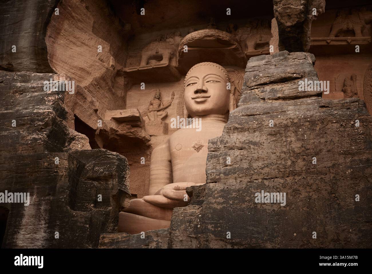 Ancient Jain statue in Gwalior city, India Stock Photo - Alamy
