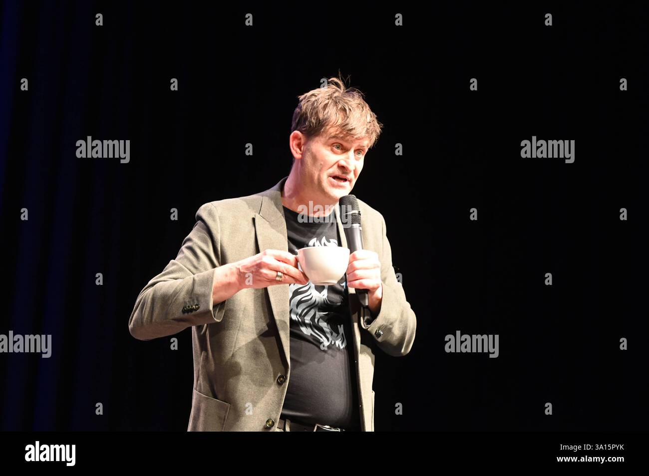 Michael Altinger, Die letzte Tasse Testosteron, Salzburg, Premiere ...
