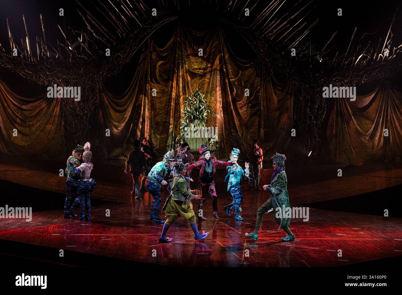 Rome, ITALY: Artists of the Cirque du Soleil perform during their new ...
