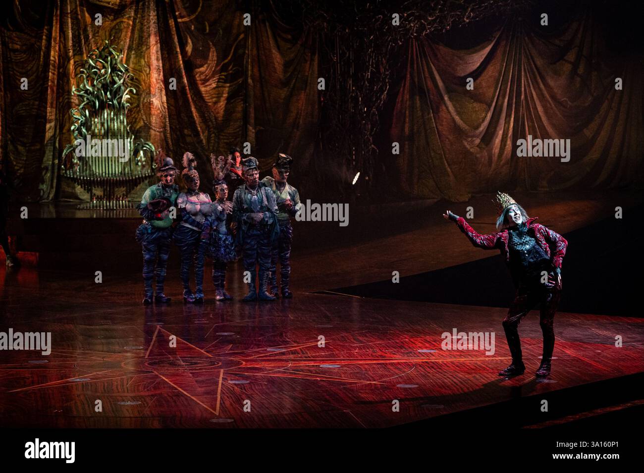 Rome, ITALY: Artists of the Cirque du Soleil perform during their new ...