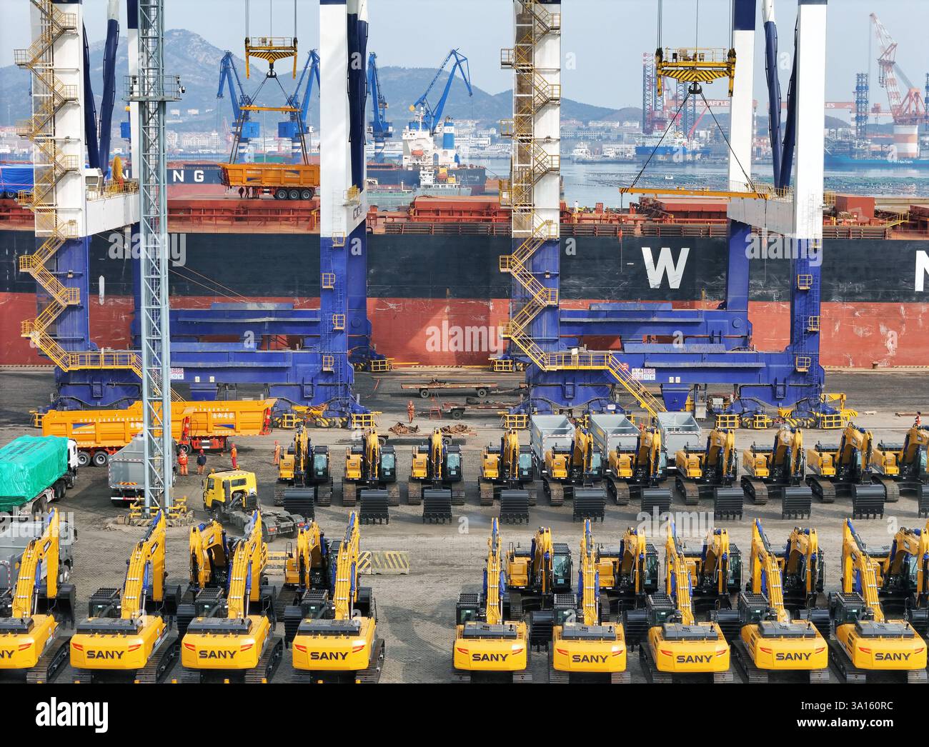 YANTAI, CHINA - MARCH 7, 2025 - Chinese domestic construction machinery ...