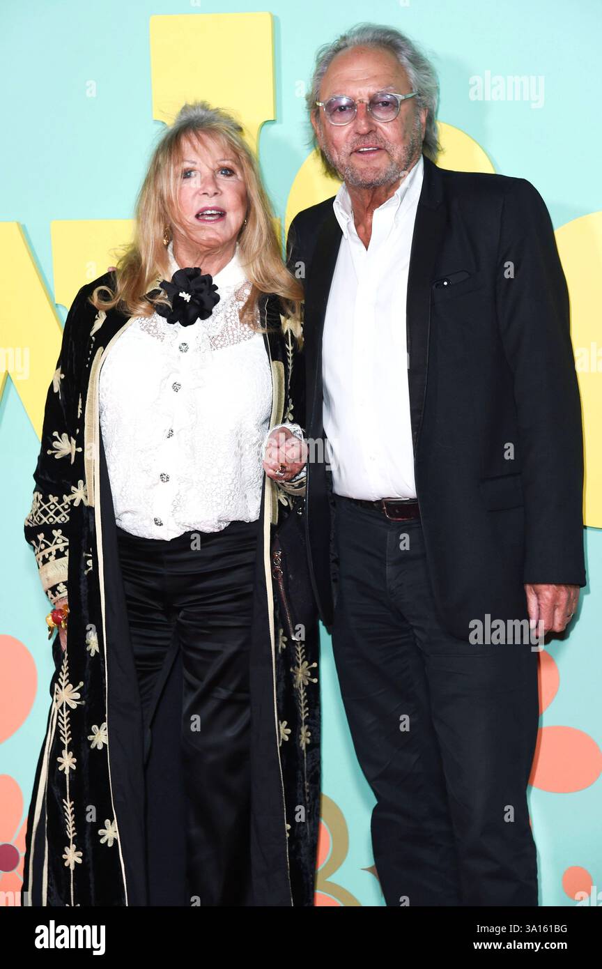 Pattie Boyd mit Ehemann Rod Weston bei der Premiere des Dokumentarfilms ...