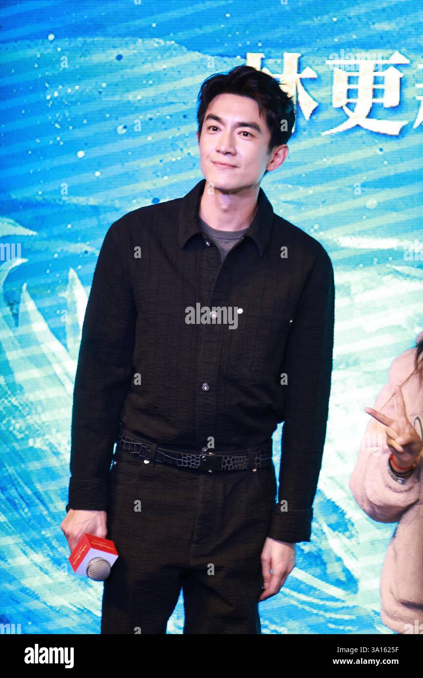 Chinese actor Lin Gengxin unveils his wax likeness at Madame Tussauds ...