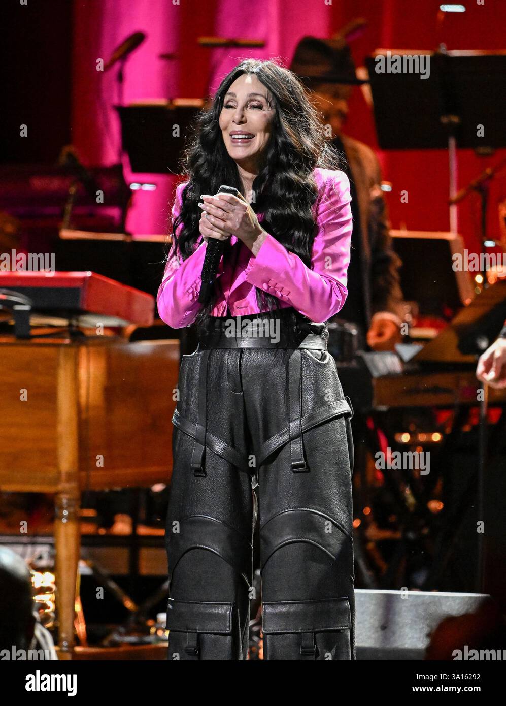 Cher performs at the 9th annual Love Rocks NYC concert benefiting God's ...