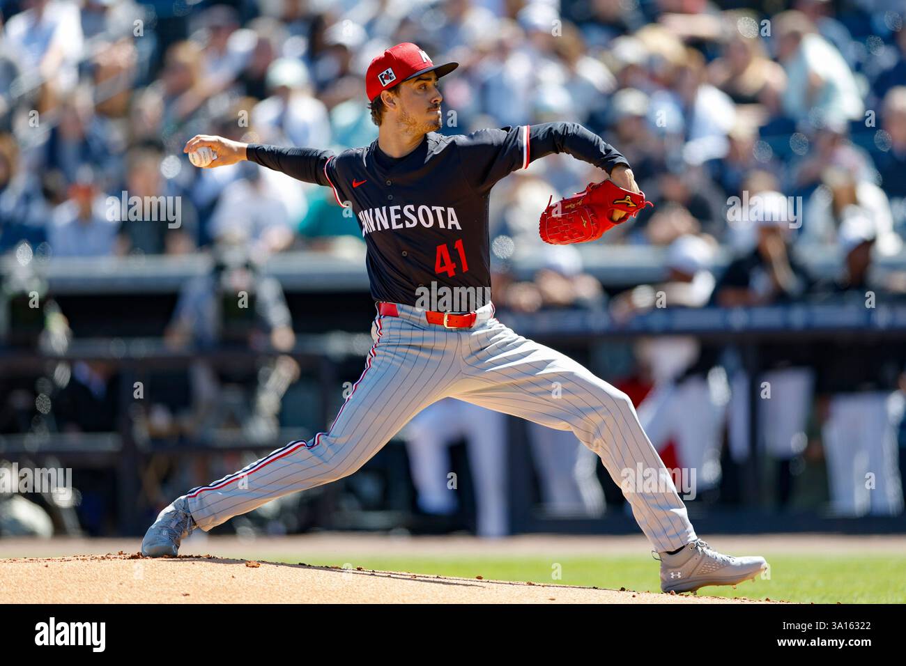 Tampa, FL USA; Minnesota Twins pitcher Joe Ryan (41) delivers a pitch ...