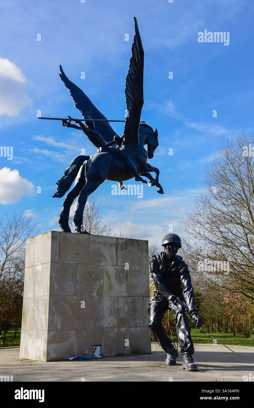 The Parachute regiment and Airborne Forces memorial at The National ...