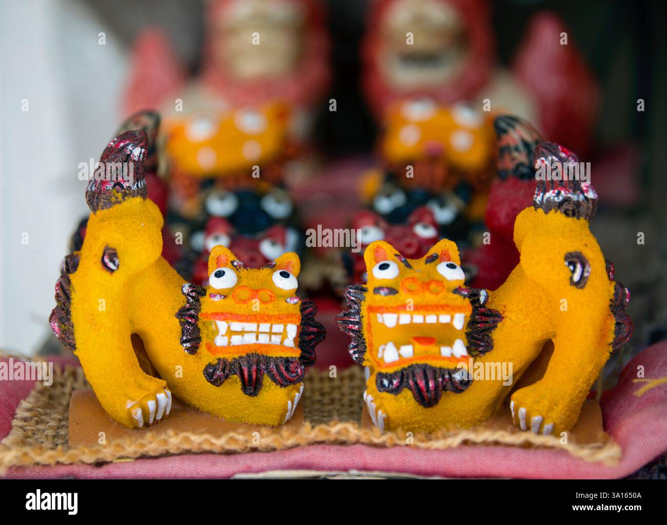 Naha okinawa japan shisa hi-res stock photography and images - Alamy