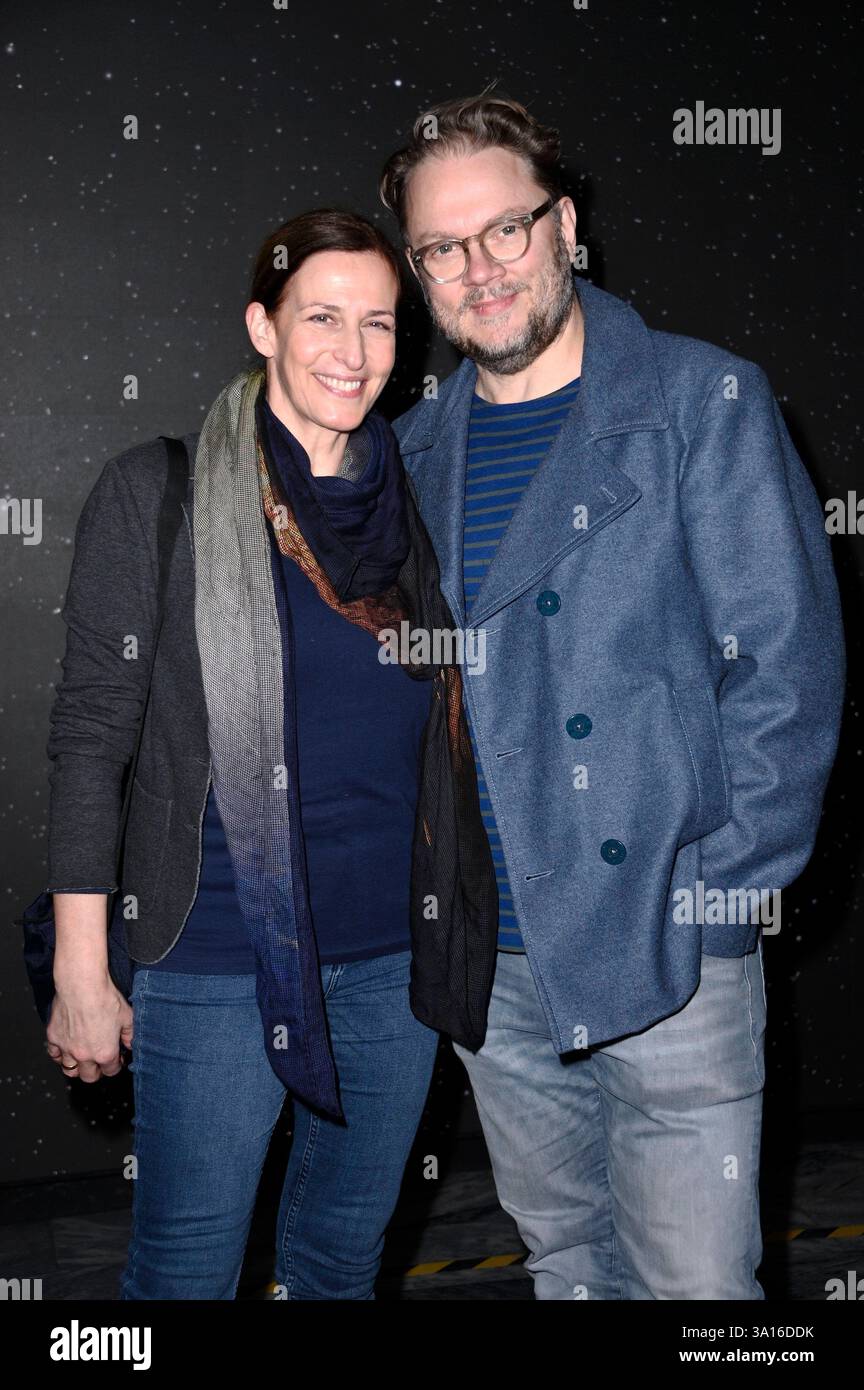 Ulrike Frank mit Ehemann Marc Schubring bei der Premiere des 360Â ...