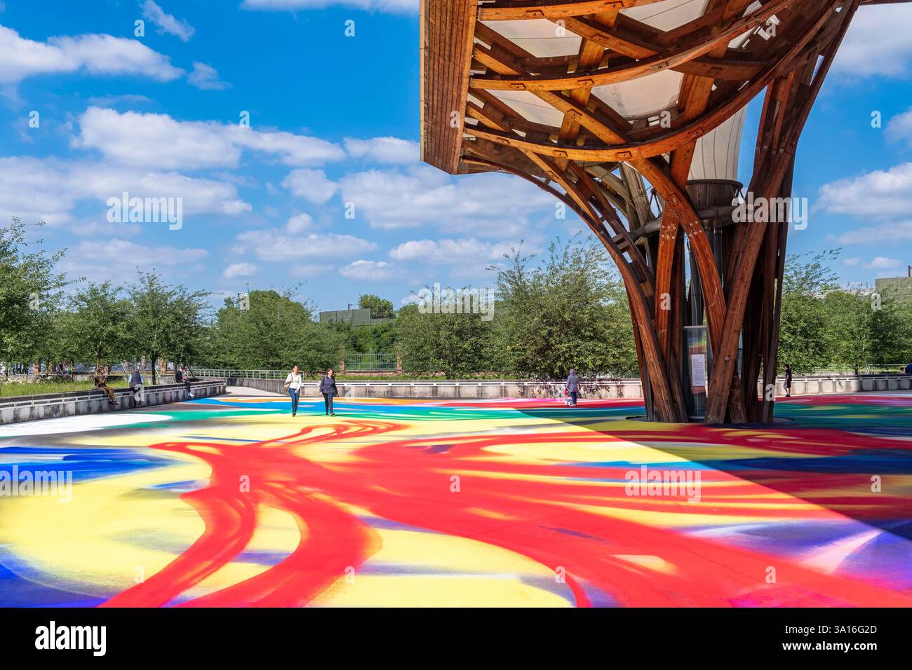 France, Moselle, Metz, Amphitheatre district, Centre Pompidou Metz, art ...