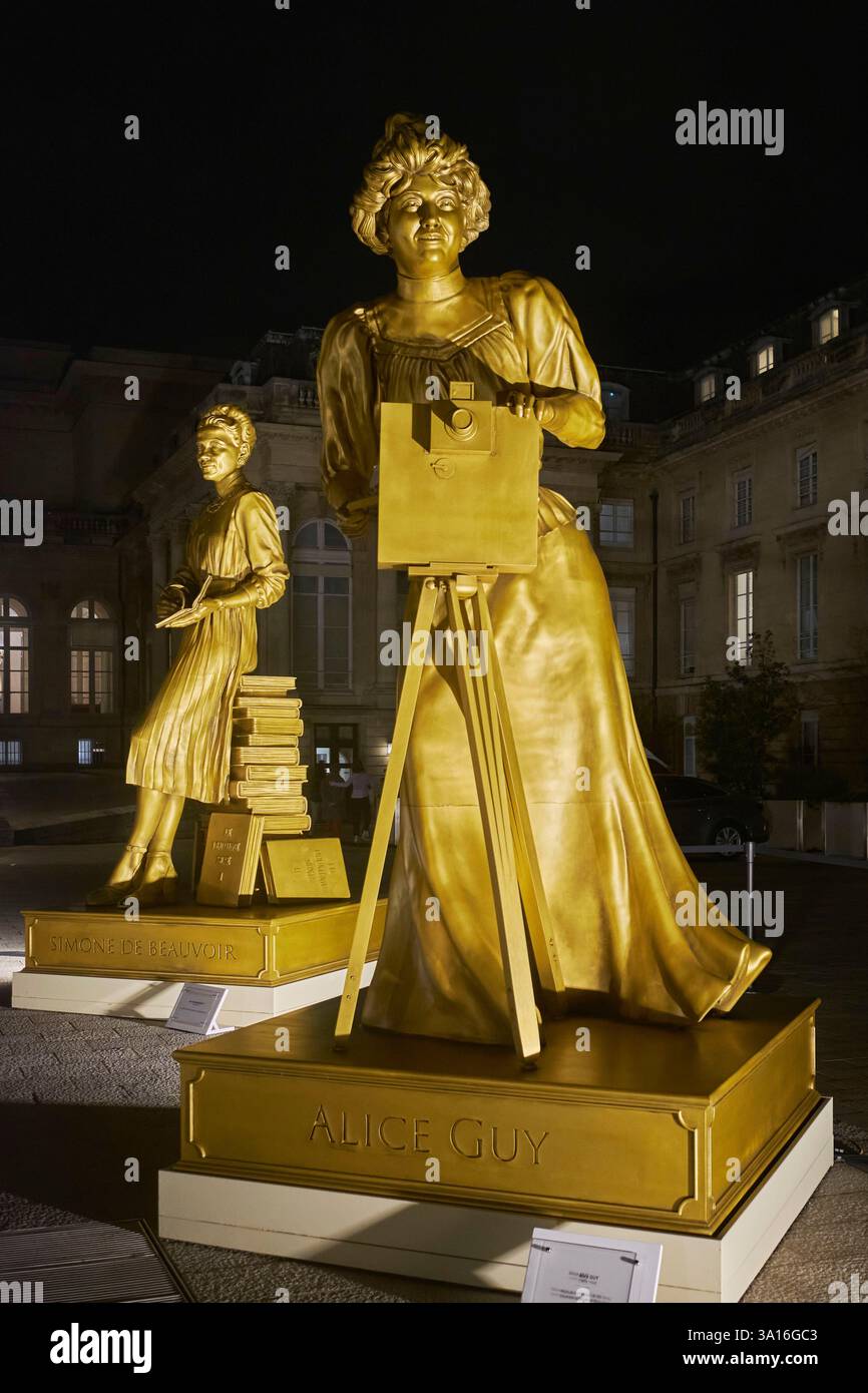 France, Paris, area classified as World Heritage by UNESCO, Palais ...