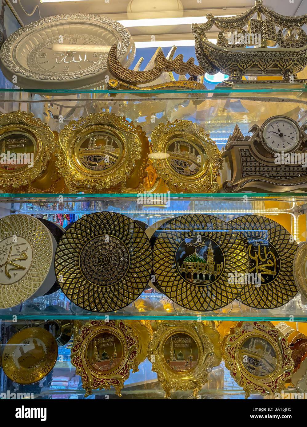 Islamic showpieces in shopping mall.his photo was taken from Madinah ...
