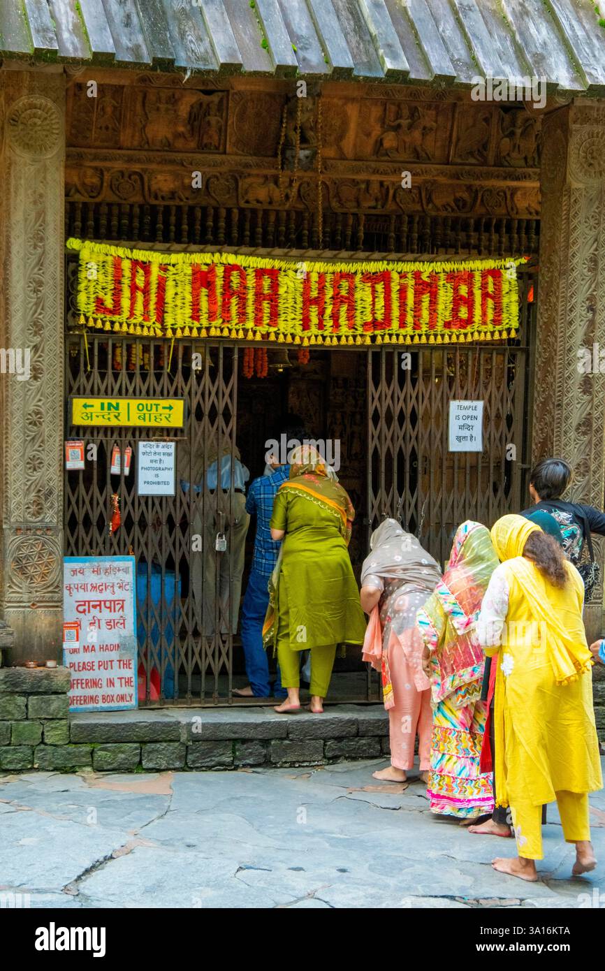 India, Himachal Pradesh state, Kullu valley, Manali, Hadimba temple ...