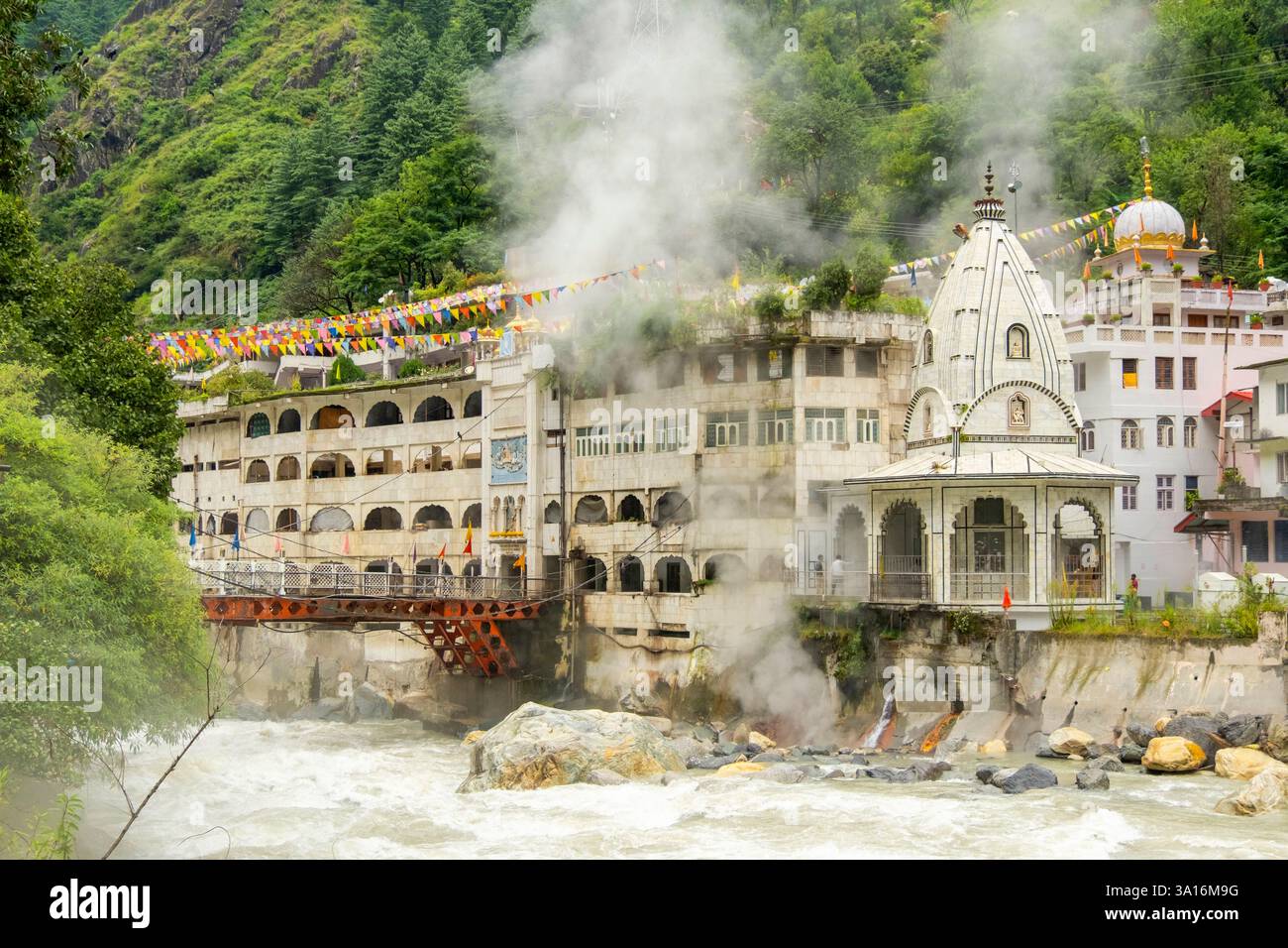 India, Himachal Pradesh state, Manikaran, Parbati river hot springs ...
