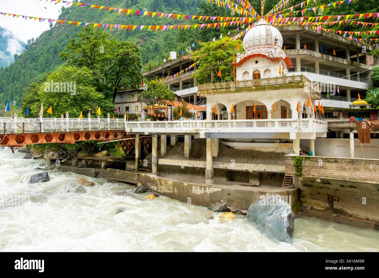 India, Himachal Pradesh state, Manikaran, Gurudwara Manikaran Sahib ...
