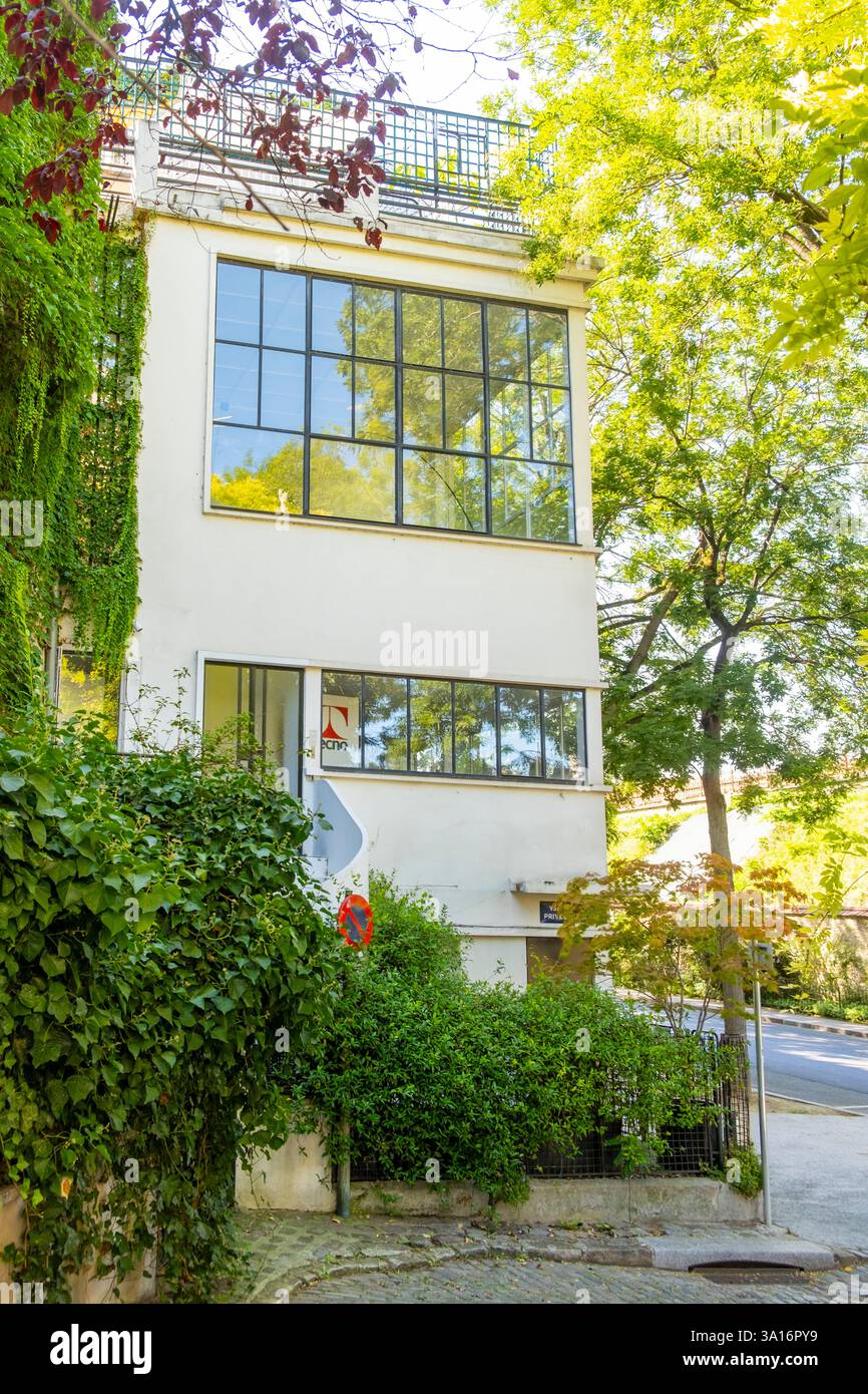 France, Paris, House studio of the painter Amedee Ozenfant, architect ...
