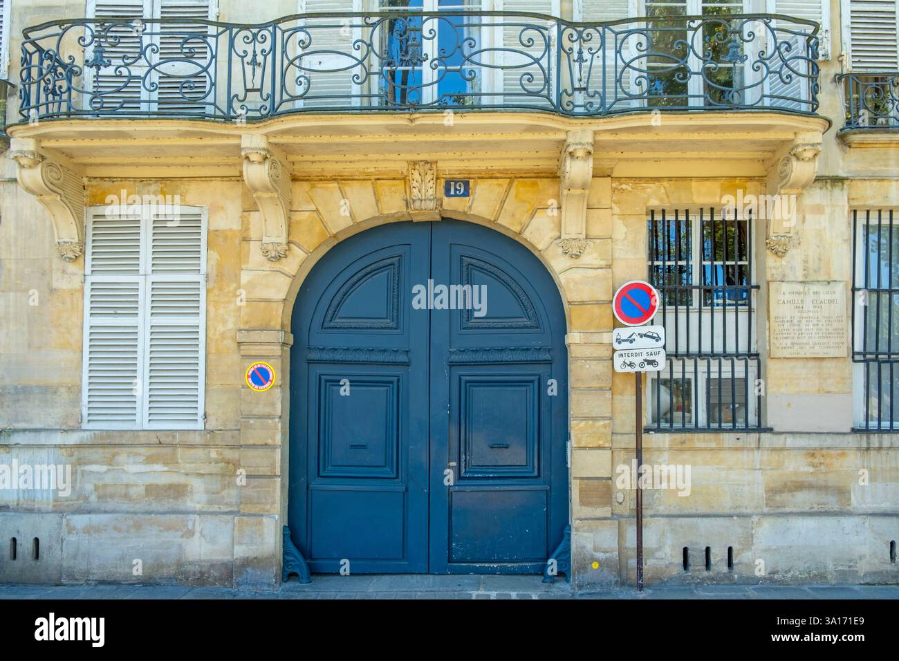 France, Paris, Ile Saint Louis, 19 Quai d'Anjou, hotel where Camille ...