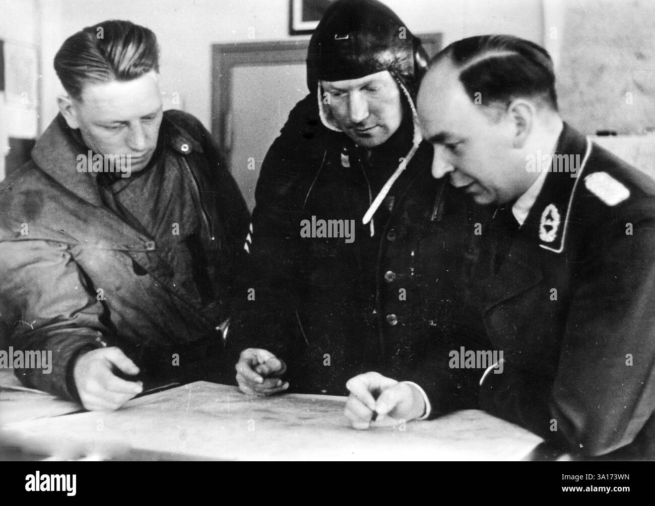 Meteorologist photo Black and White Stock Photos & Images - Alamy