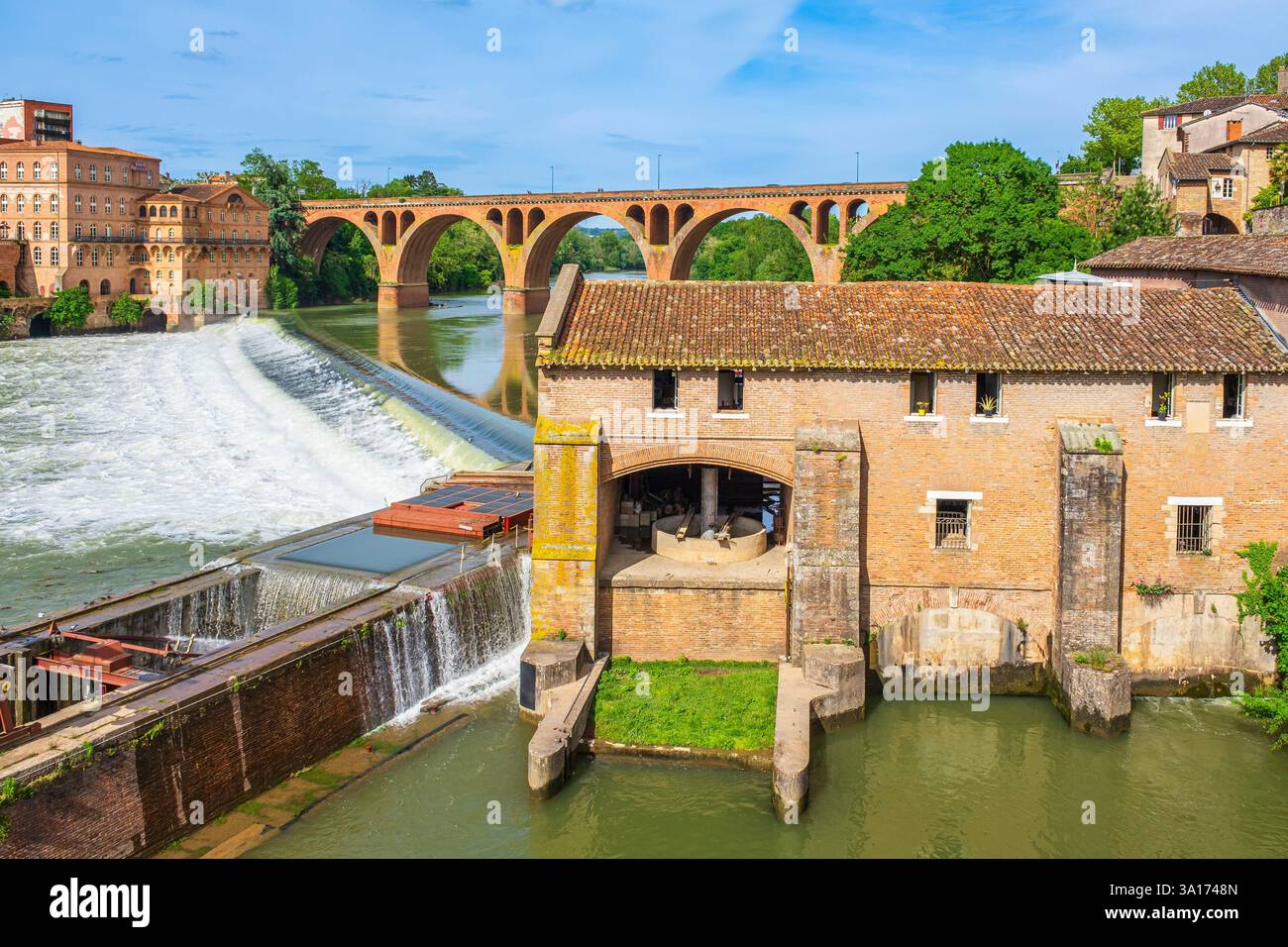 France, Tarn, Albi, Chapitre hydroelectric power plant on the Tarn ...