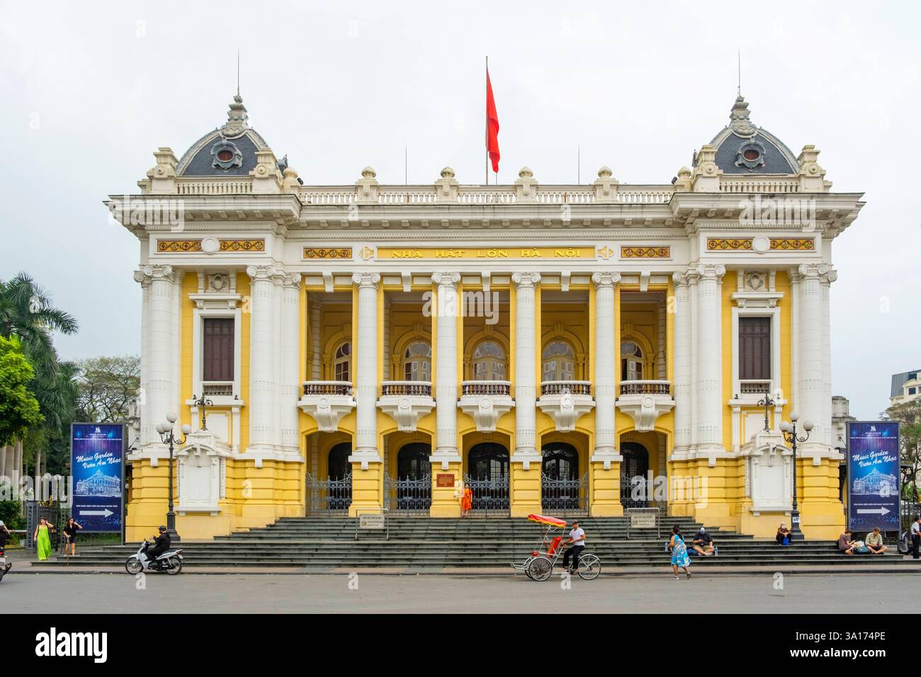 Vietnam, Hanoi, the former French colonial district, the Hanoi Opera ...