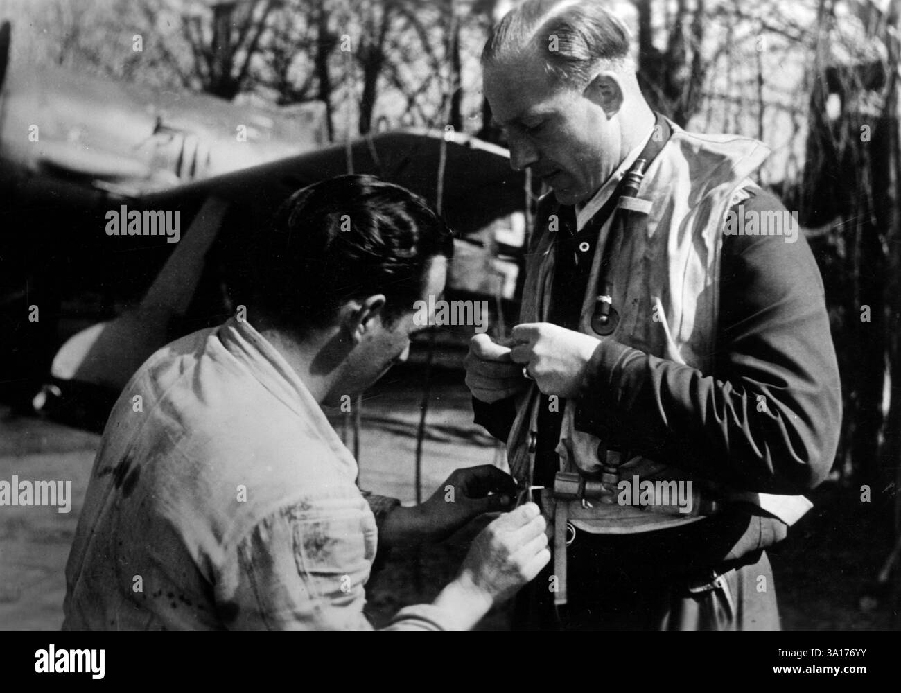 The fighter pilot Captain Gäth (right) after being shot down over the ...