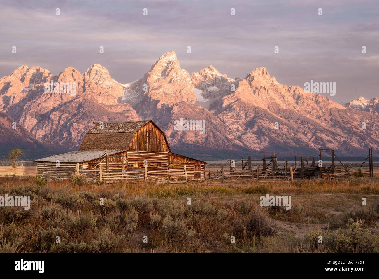 Moulton Barn in Mormon Row Grand Tetons Stock Photo - Alamy