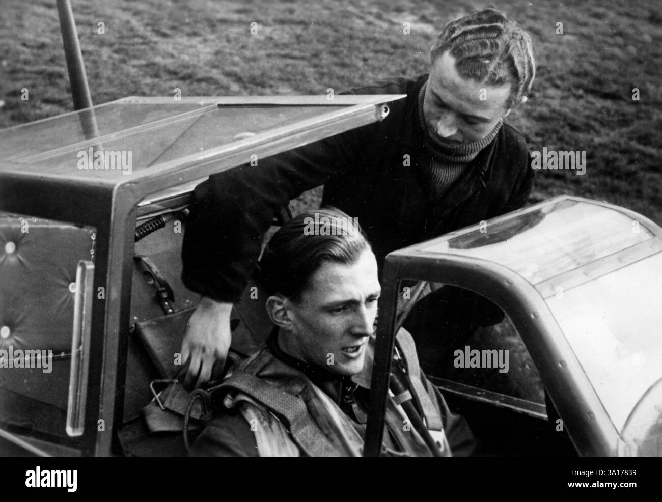 Pilot take off cockpit Black and White Stock Photos & Images - Alamy
