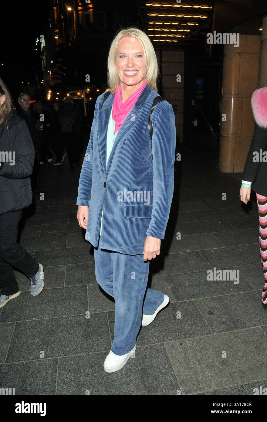 London, UK. 06th Mar, 2025. Anneka Rice at the "Twiggy" documentary ...