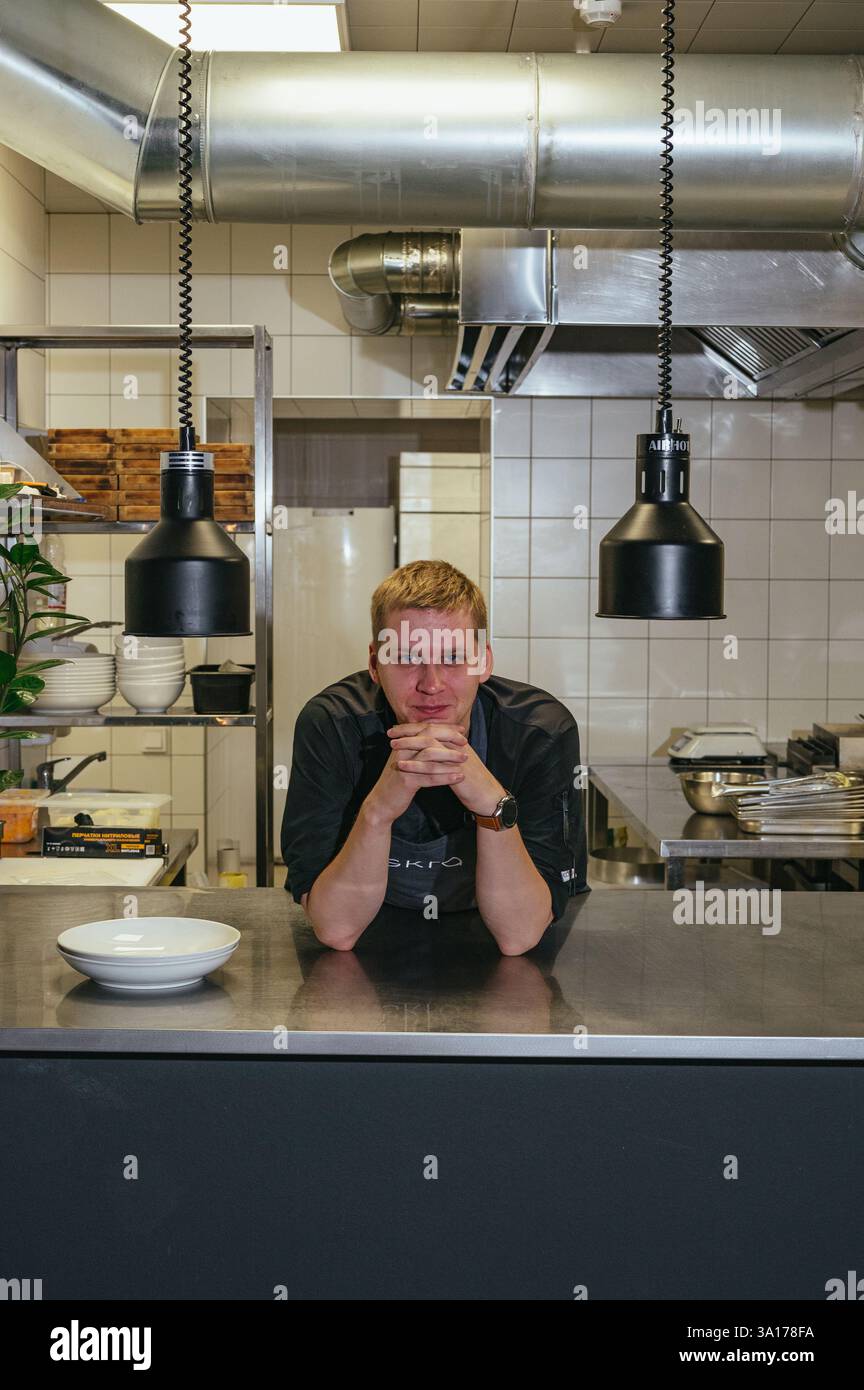 Indian restaurant chef with cooked food on table hi-res stock ...