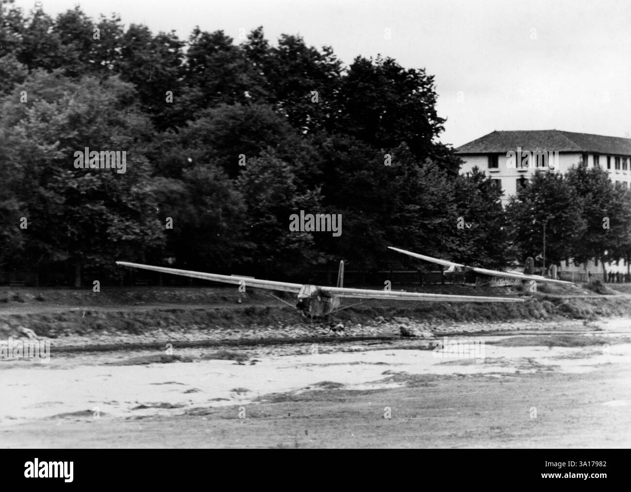 Landing of two DFS 230 cargo gliders of the German Air Force as part of ...