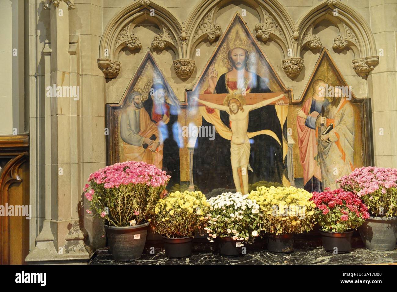 Interior view of the majestic Trinity Church, altarpiece in Gothic ...