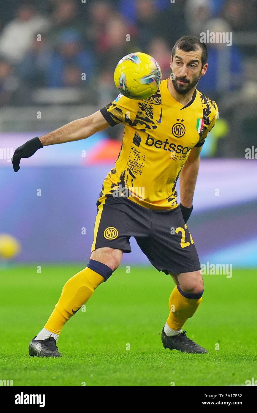 Inter Milan's Henrikh Mkhitaryan during the Serie A soccer match ...