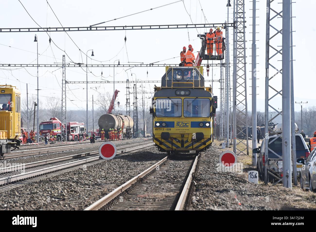 Hustopece Nad Becvou, Czech Republic. 07th Mar, 2025. Technicians from ...
