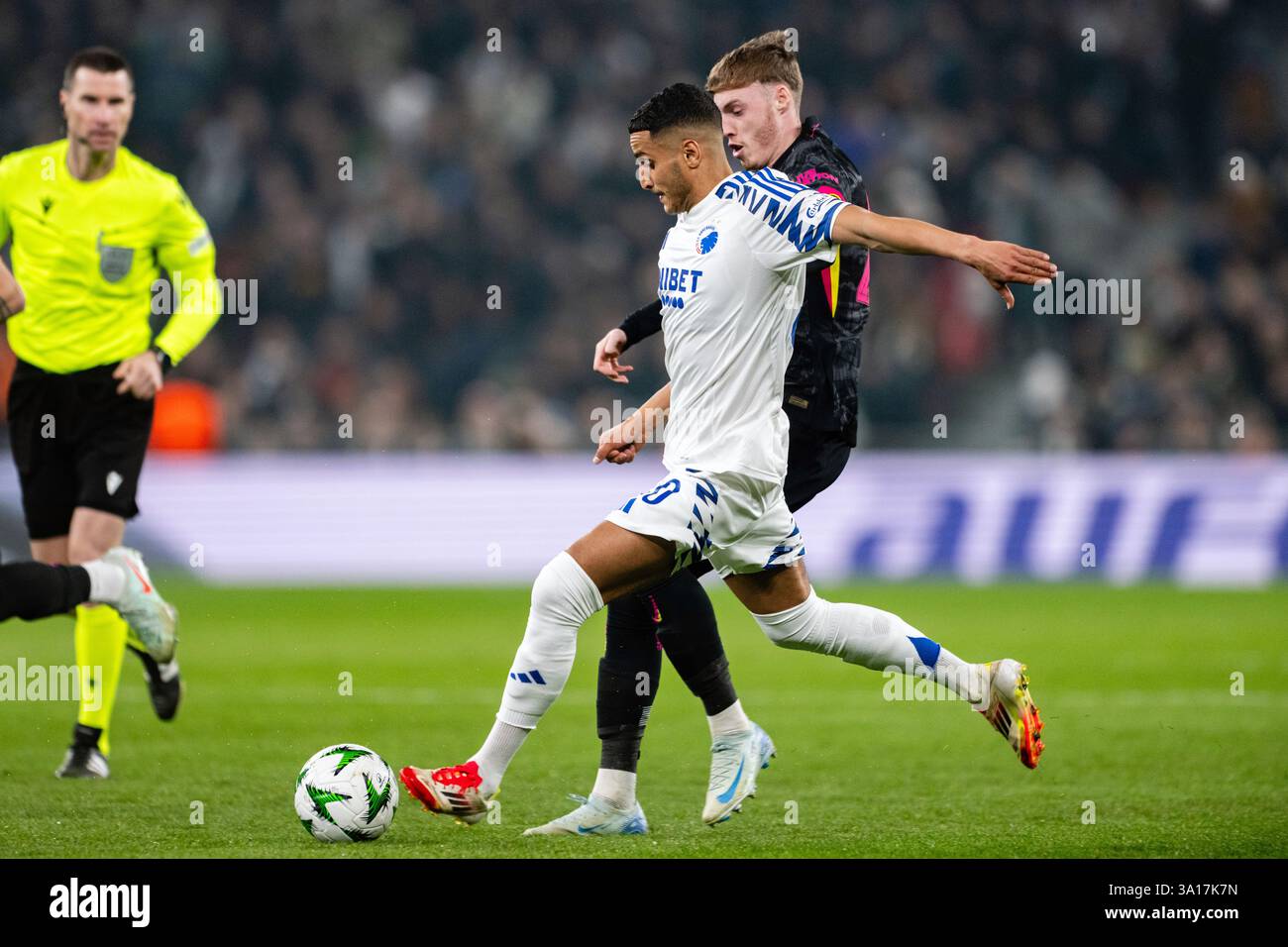 Copenhagen, Denmark. 06th, March 2025. Elias Achouri (30) of FC ...