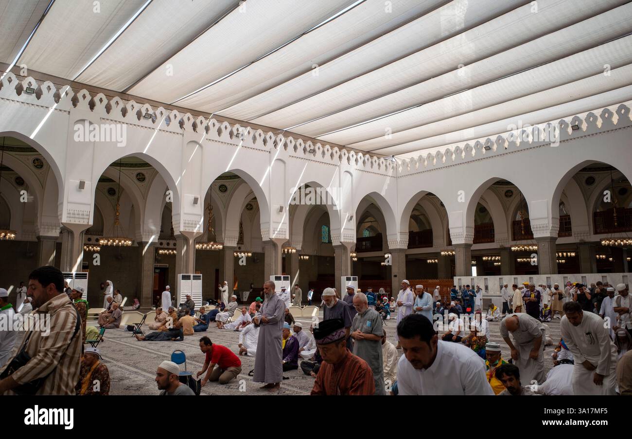 Medina, Saudi Arabia - June 30, 2024: Hajj and Umrah pilgrims in The ...