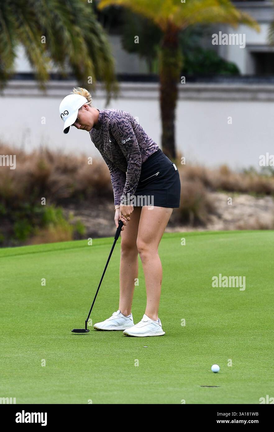 (250307) -- LINGSHUI, March 7, 2025 (Xinhua) -- Cassie Porter of ...