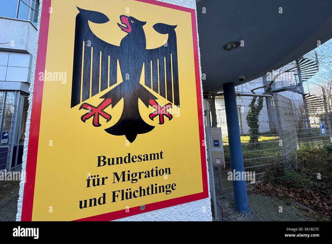 07.03.2025 xsvx, Politik, BAMF, emwirt v.l. Bundesamt für Migration und ...