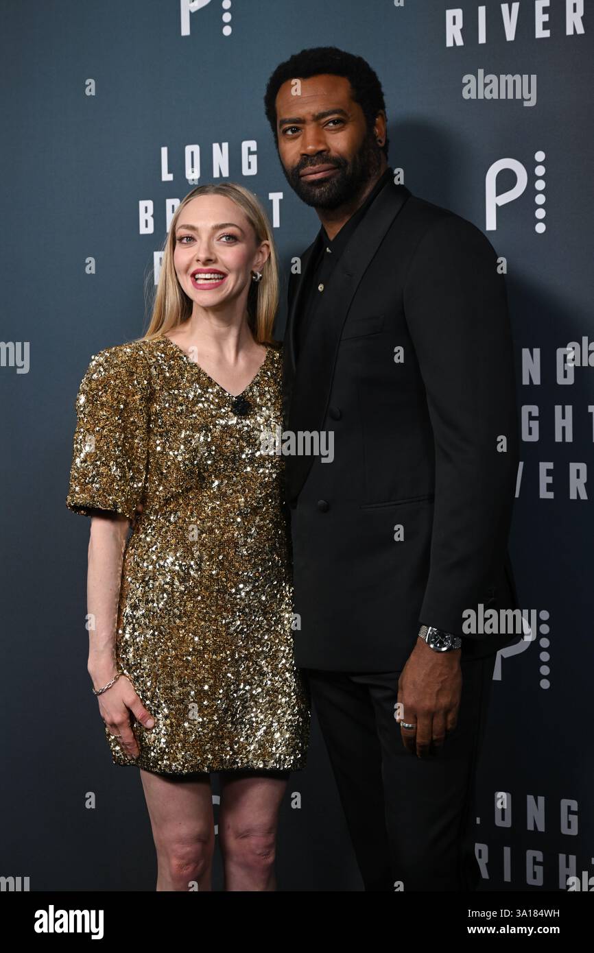 Amanda Seyfried and Nicholas Pinnock Stock Photo - Alamy
