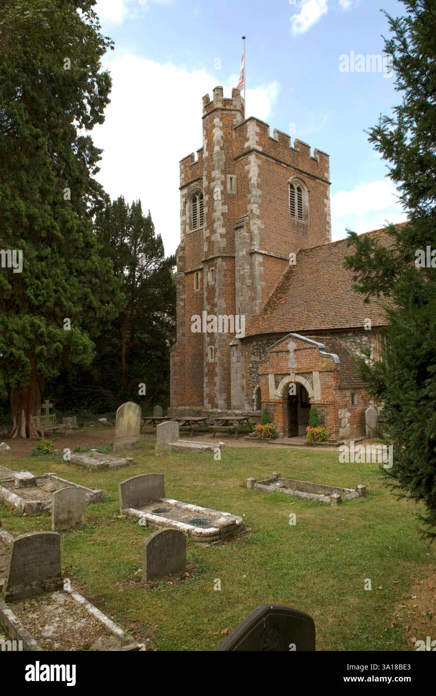St james the less church dorney hi-res stock photography and images - Alamy