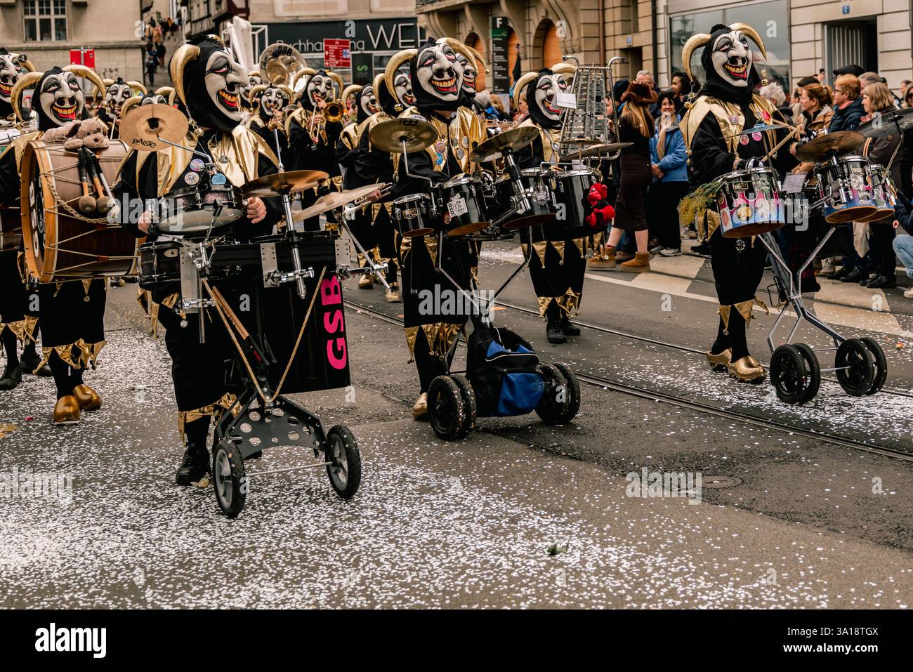 Basler Fasnacht parade (Cortege) with groups in full costume Stock ...