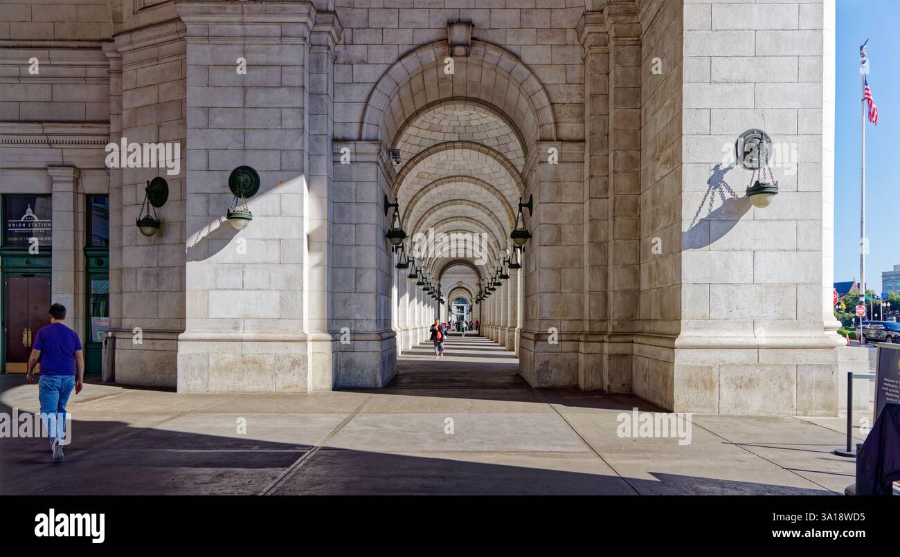 Washington dc bus terminal hi-res stock photography and images - Alamy