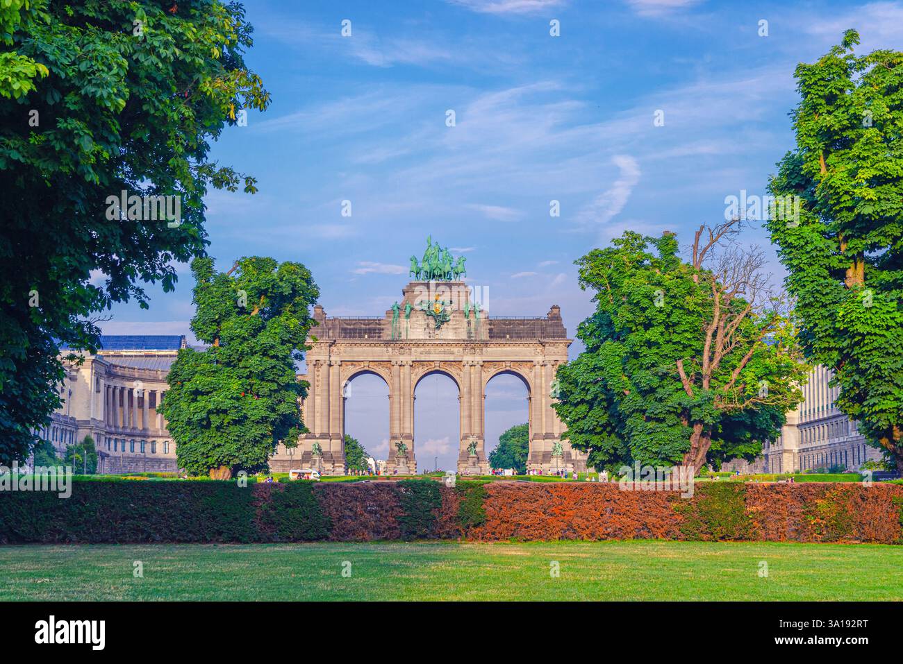 Cinquantenaire Arcade Neoclassical style in Park of the Fiftieth ...