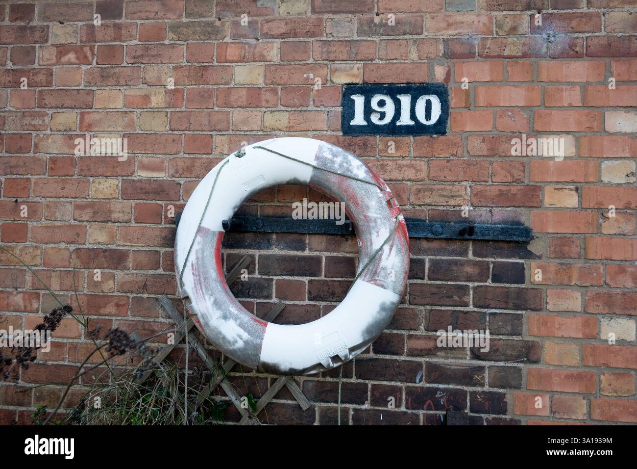 A lifebelt at Offerton Locks, Worcester and Birmingham Canal ...