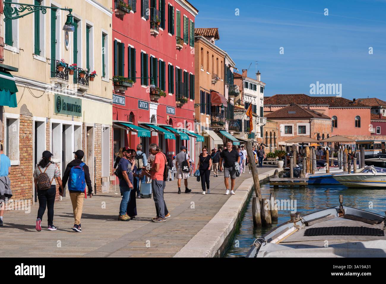 Venice promenade along waterfront hi-res stock photography and images - Alamy