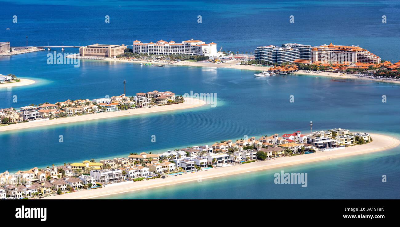 Dubai, United Arab Emirates, Luxury villas real estate on The Palm ...