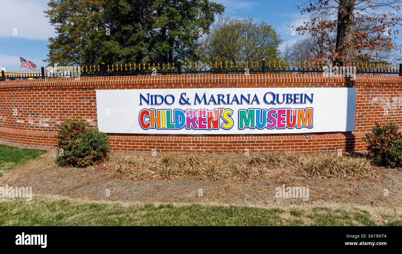 High Point, North Carolina-3 March 25: Monument sign for the Nido and ...