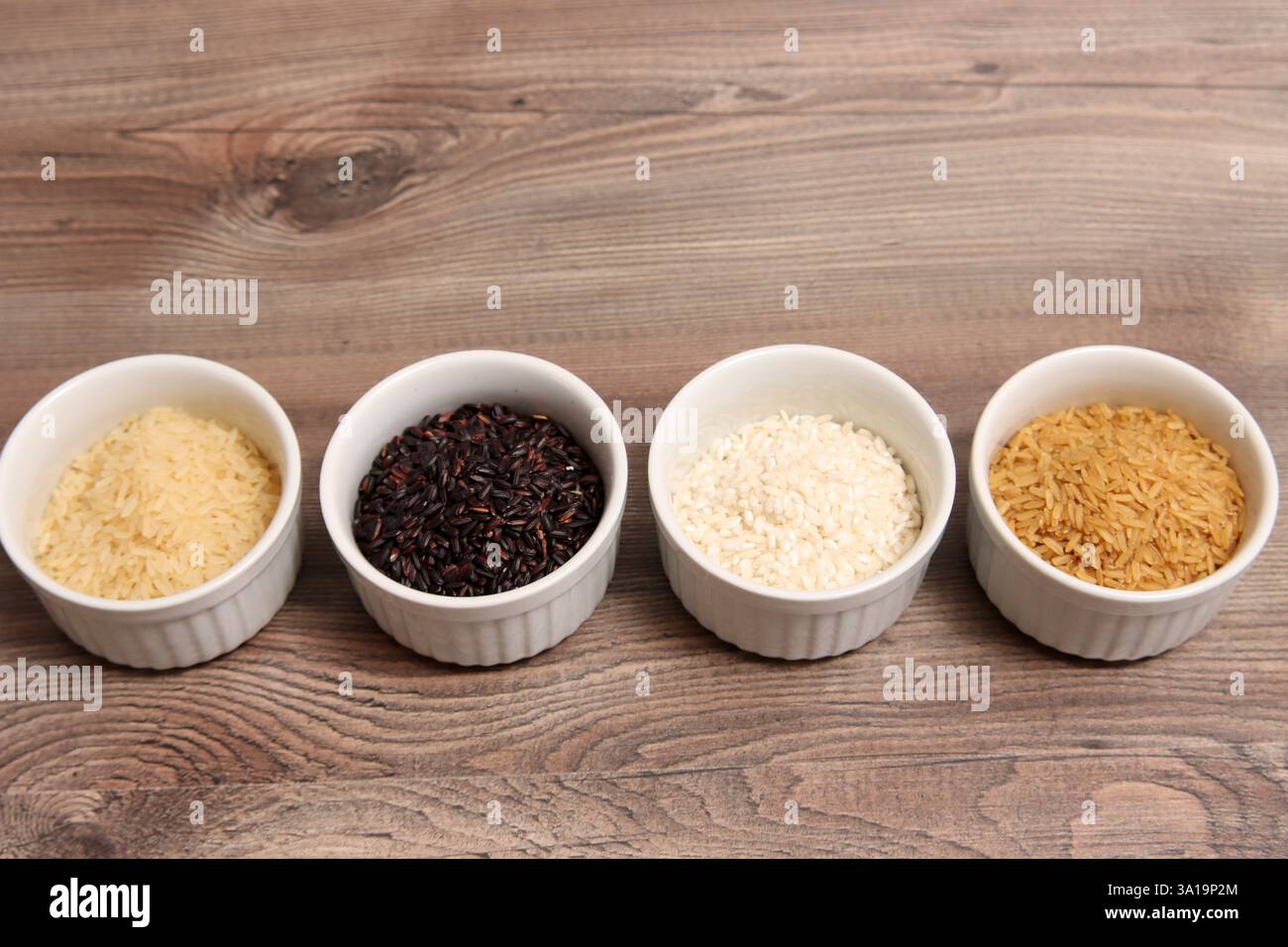 Different types of rice Stock Photo - Alamy