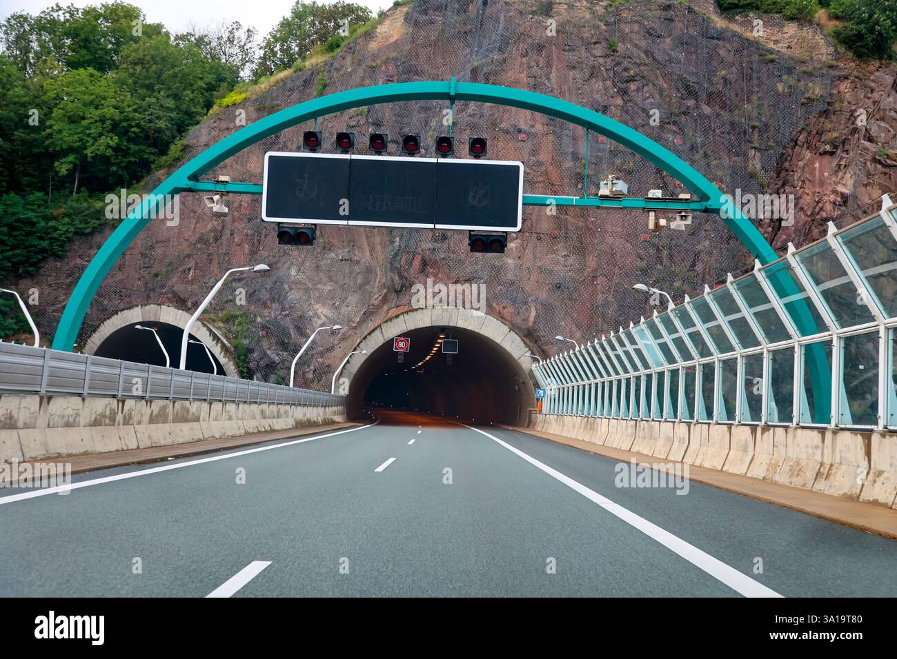 Tunnel entrance road signs hi-res stock photography and images - Alamy