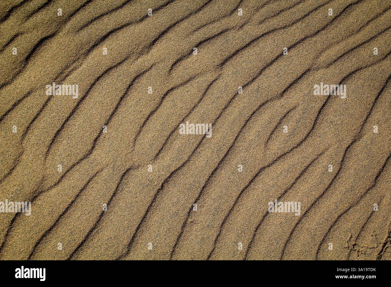 Patterns in sand sea hi-res stock photography and images - Alamy