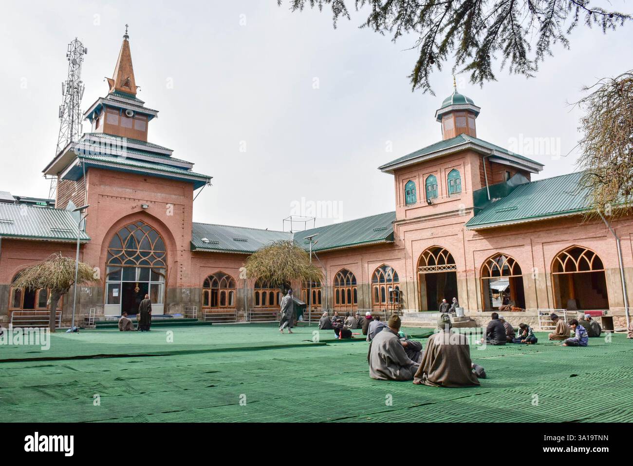 Shopian, India. 07th Mar, 2025. Kashmiri Muslim men rest at the Grand ...