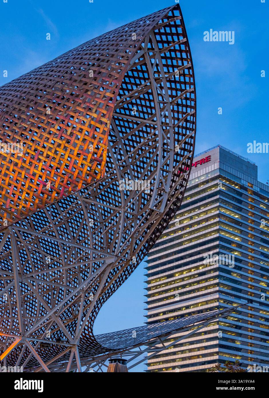 Spain, Barcelona, fish sculpture El Peix by Frank Gehry on the beach ...